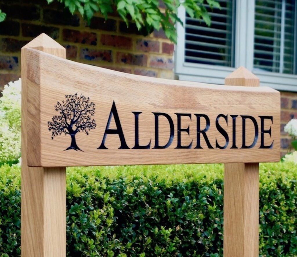 Natural Edge Free Standing Signs | Traditional Wooden Gifts