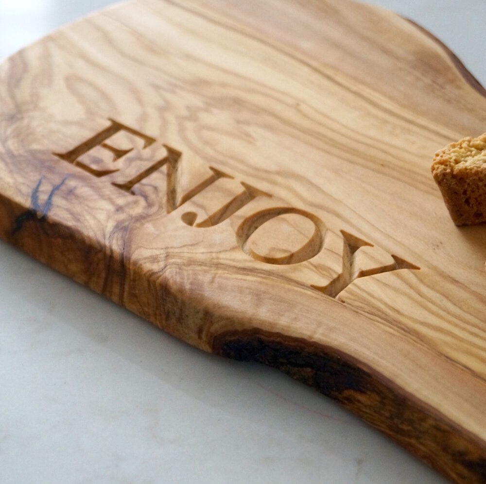 Olive Wood Chopping Boards | TraditionalWoodenGifts.co.uk