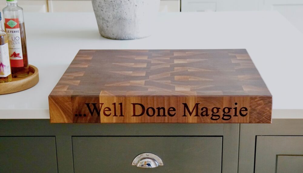 End Grain Chopping Board with Lip | TraditionalWoodenGifts.co.uk|
