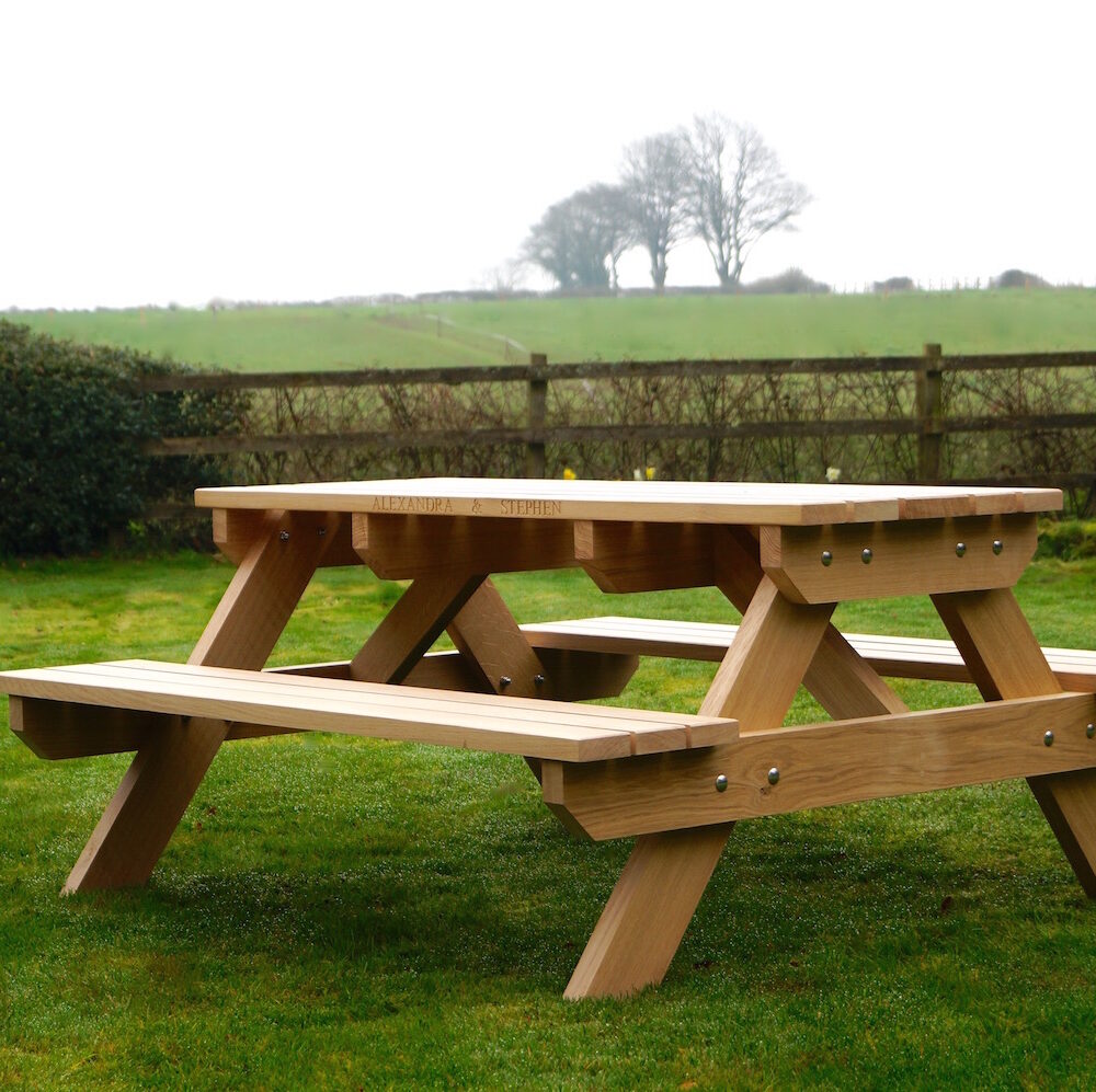 Handmade Luxury Wooden Picnic Benches | TraditionalWoodenGifts